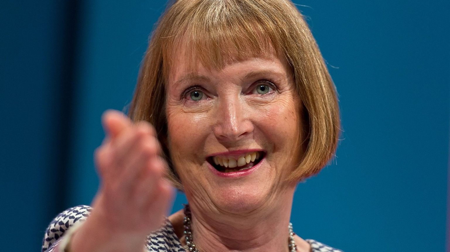 Harriet Harman breaks record for long service as MP - BBC News