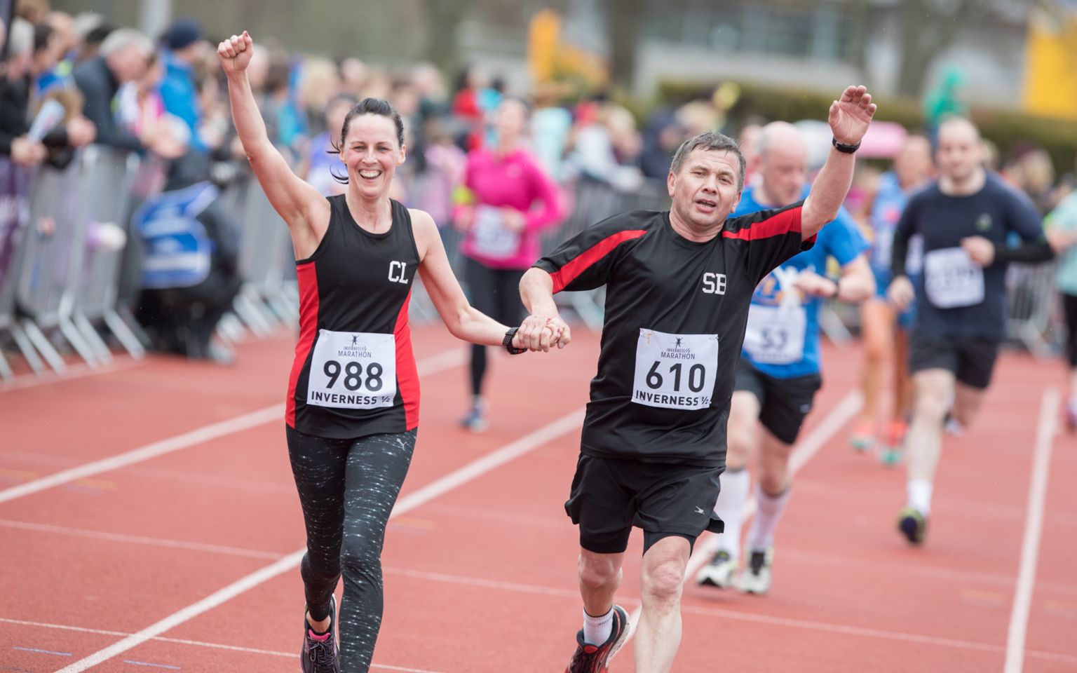 In pictures: Inverness Half Marathon and 5k - BBC News