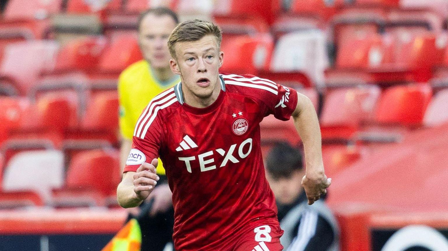 Aberdeen's Connor Barron tipped for Euros by BBC pundit - BBC Sport