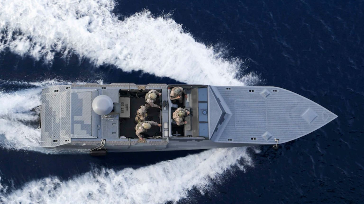 Navy finds 'perfect storm' of problems in elite Seals course - BBC News