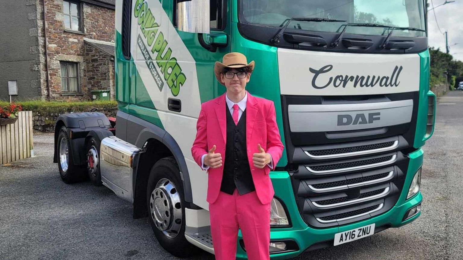 'Lorry-mad' schoolboy rides in style to prom - BBC News