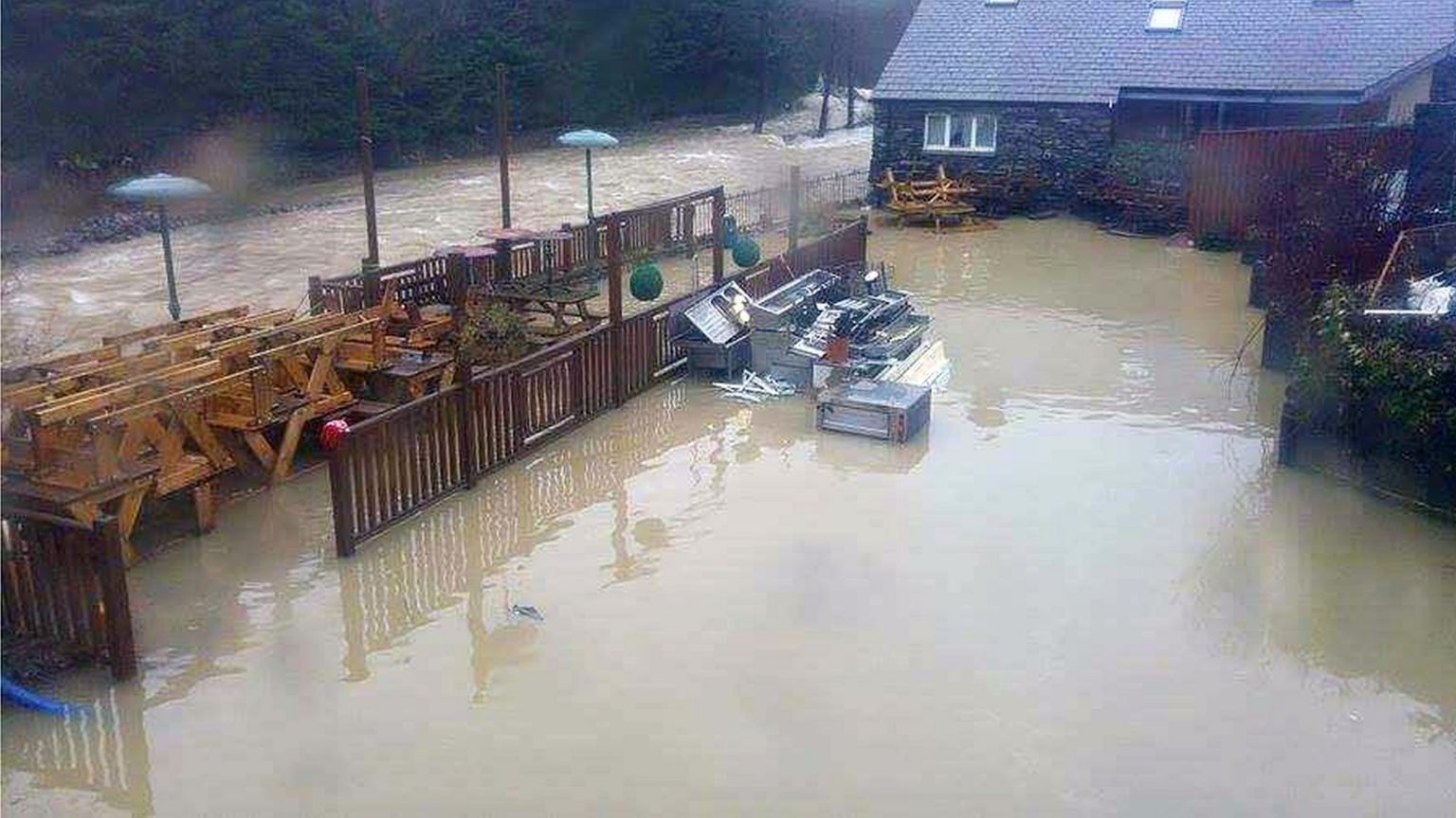 Storm Eva brings fresh flooding fears for Cumbria - BBC News