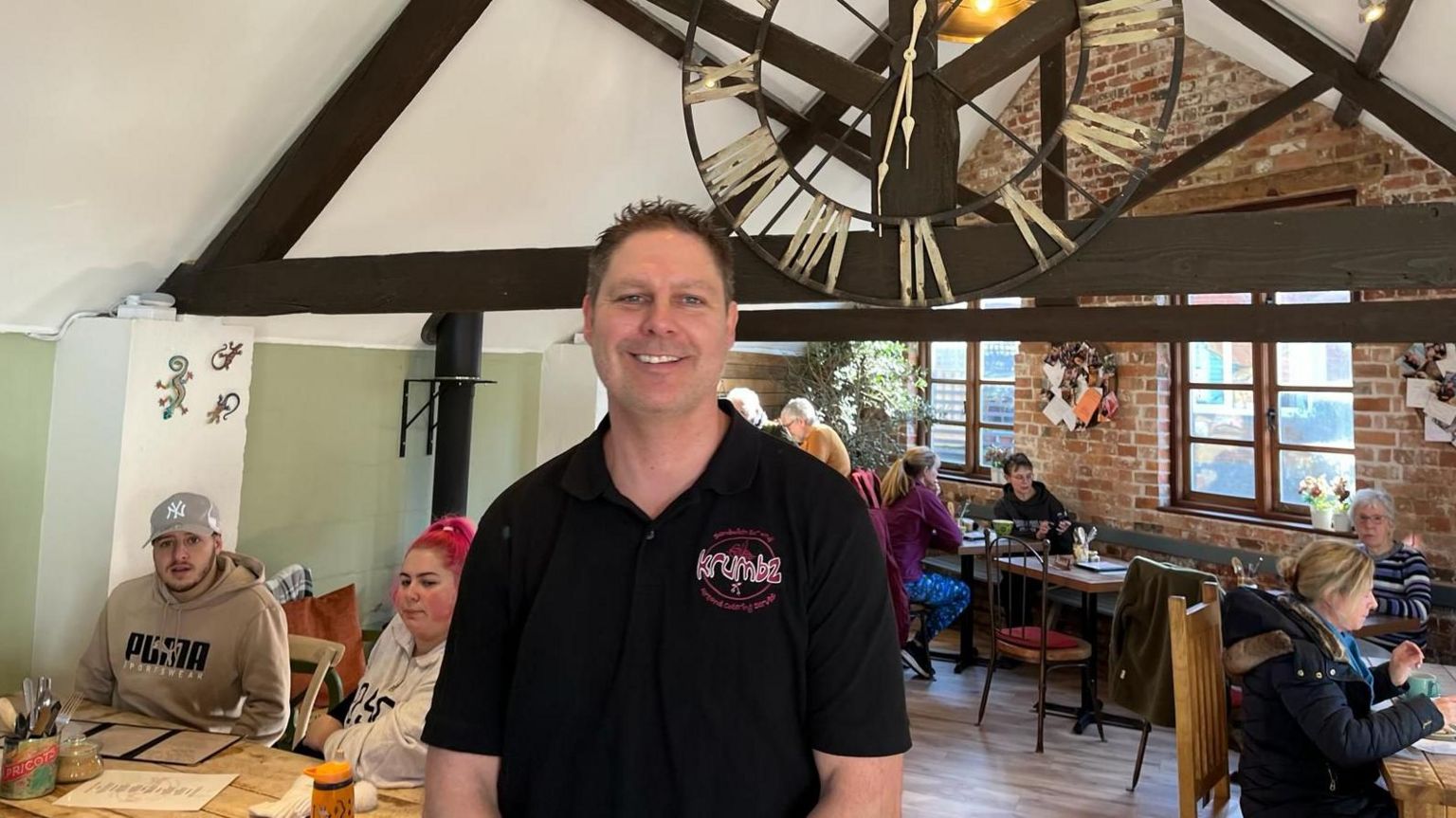 Delight as Marlborough cafe reopens after community support - BBC News