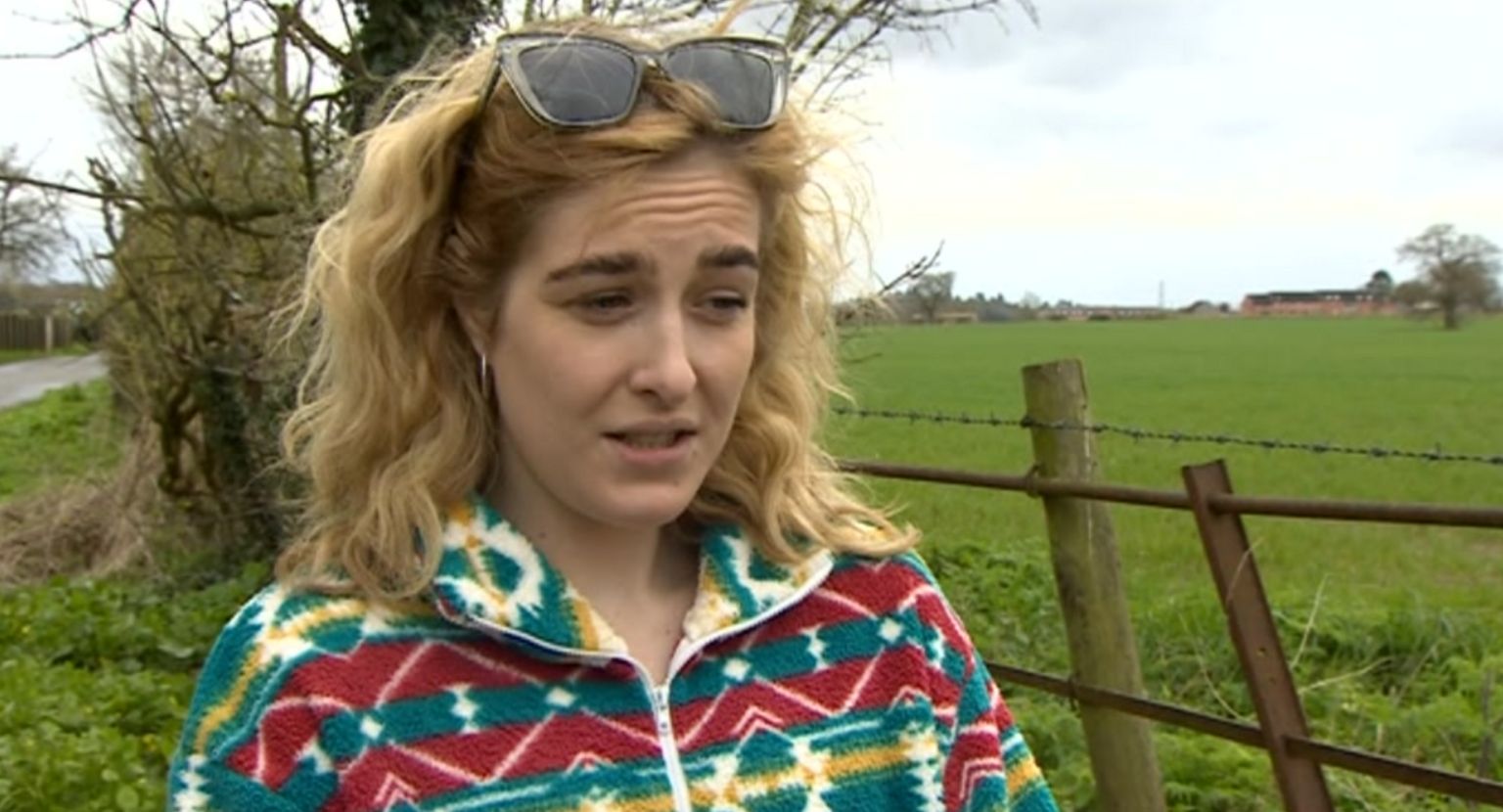 Shropshire village urged to 'get ready to fight' 800-home plan - BBC News