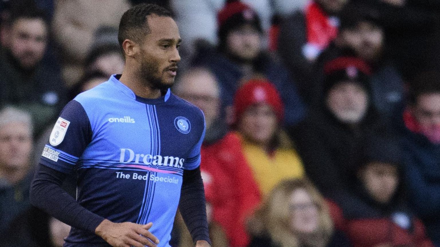 Obita adds 'extra dimension' to Hibs - BBC Sport