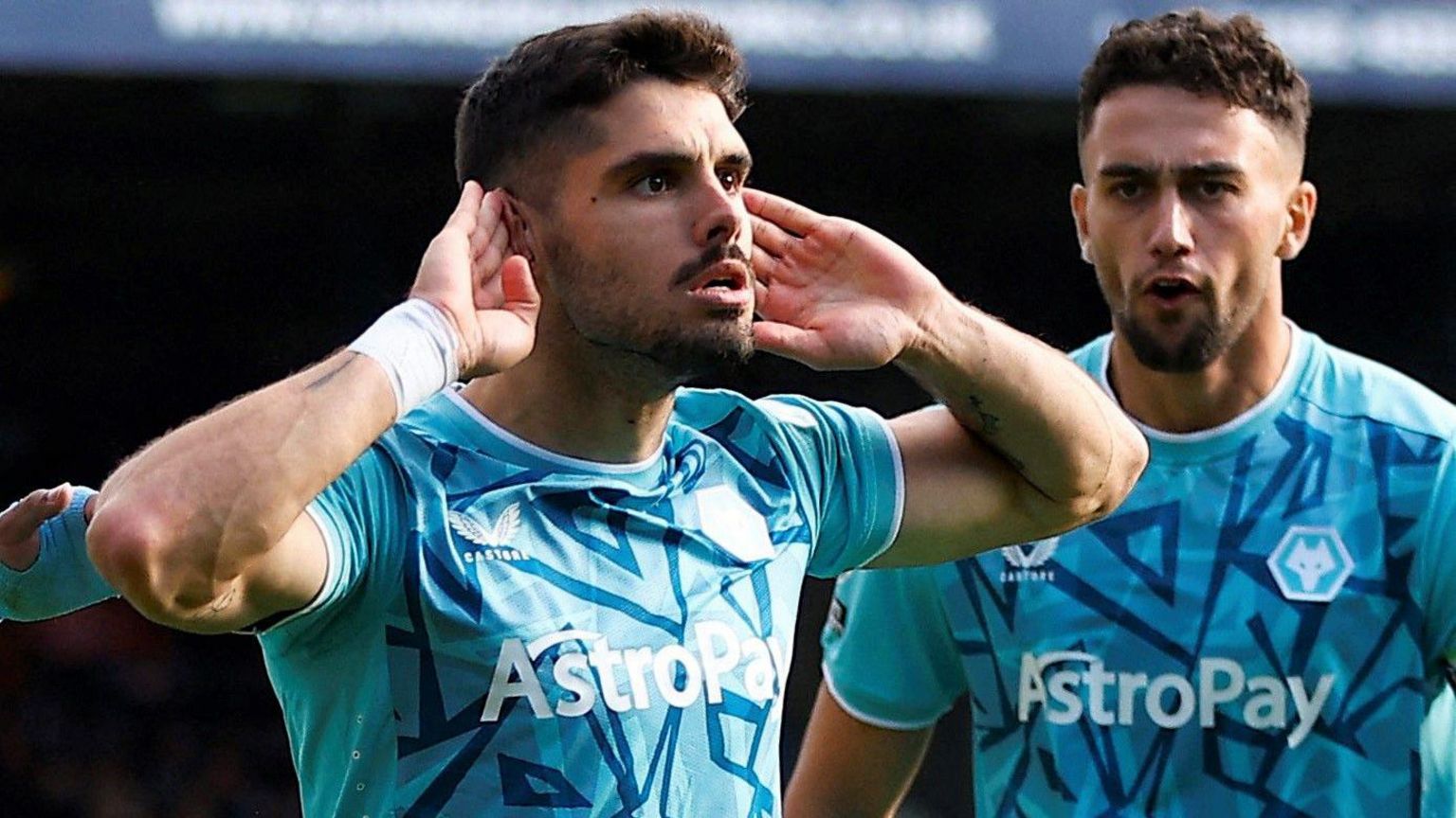 Ipswich vs Wolves: Gary O'Neil praises 'incredible' Pedro Neto - BBC Sport