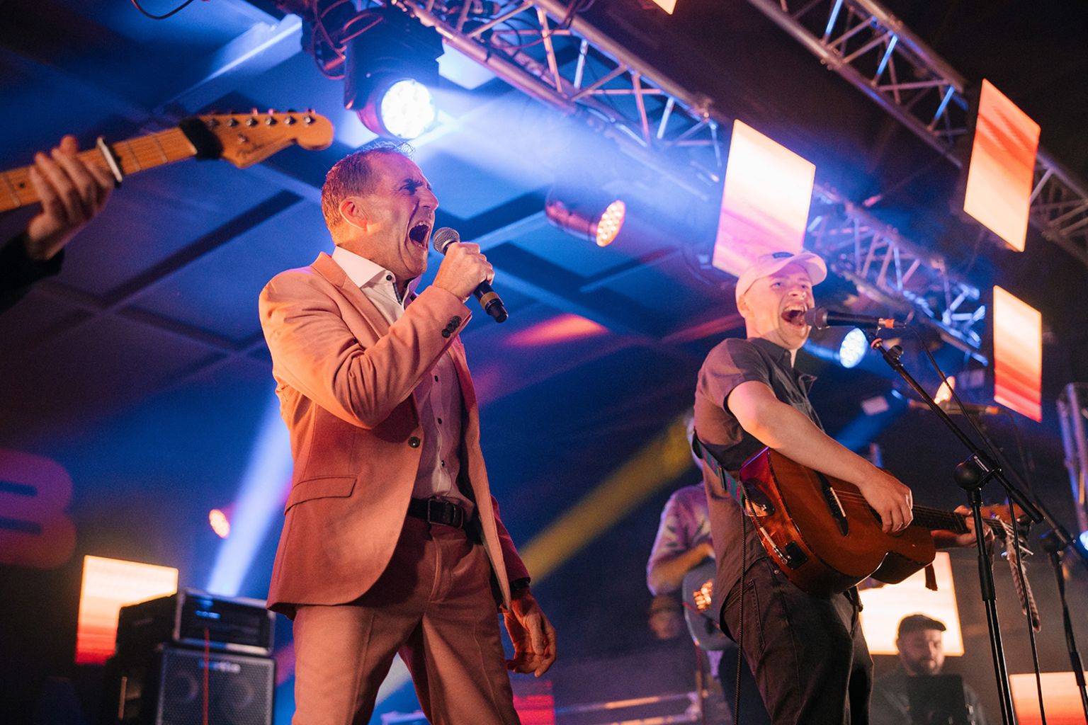 Haf boncyrs Bwncath - BBC Cymru Fyw