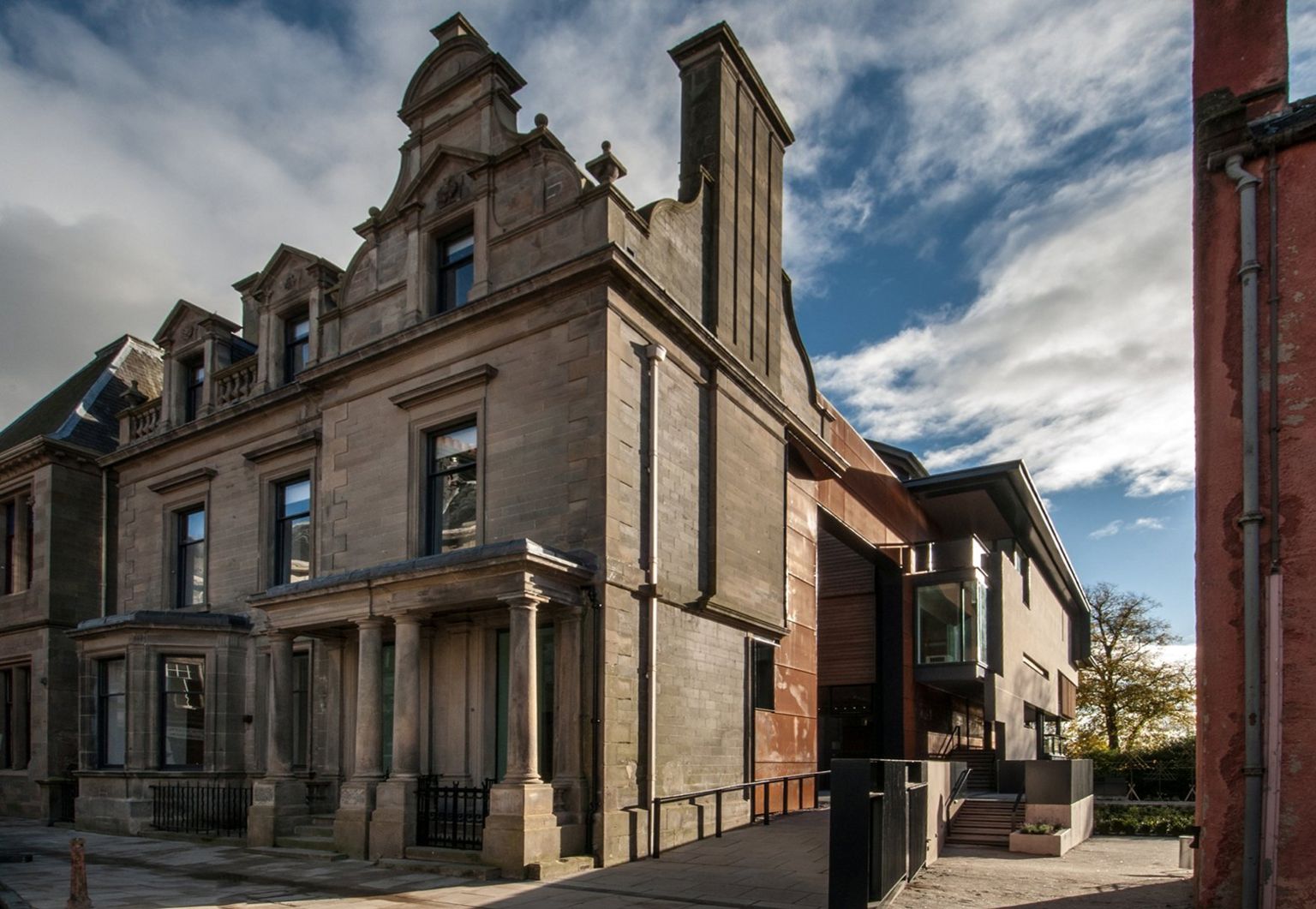 Dunfermline library named Scotland's best building - BBC News