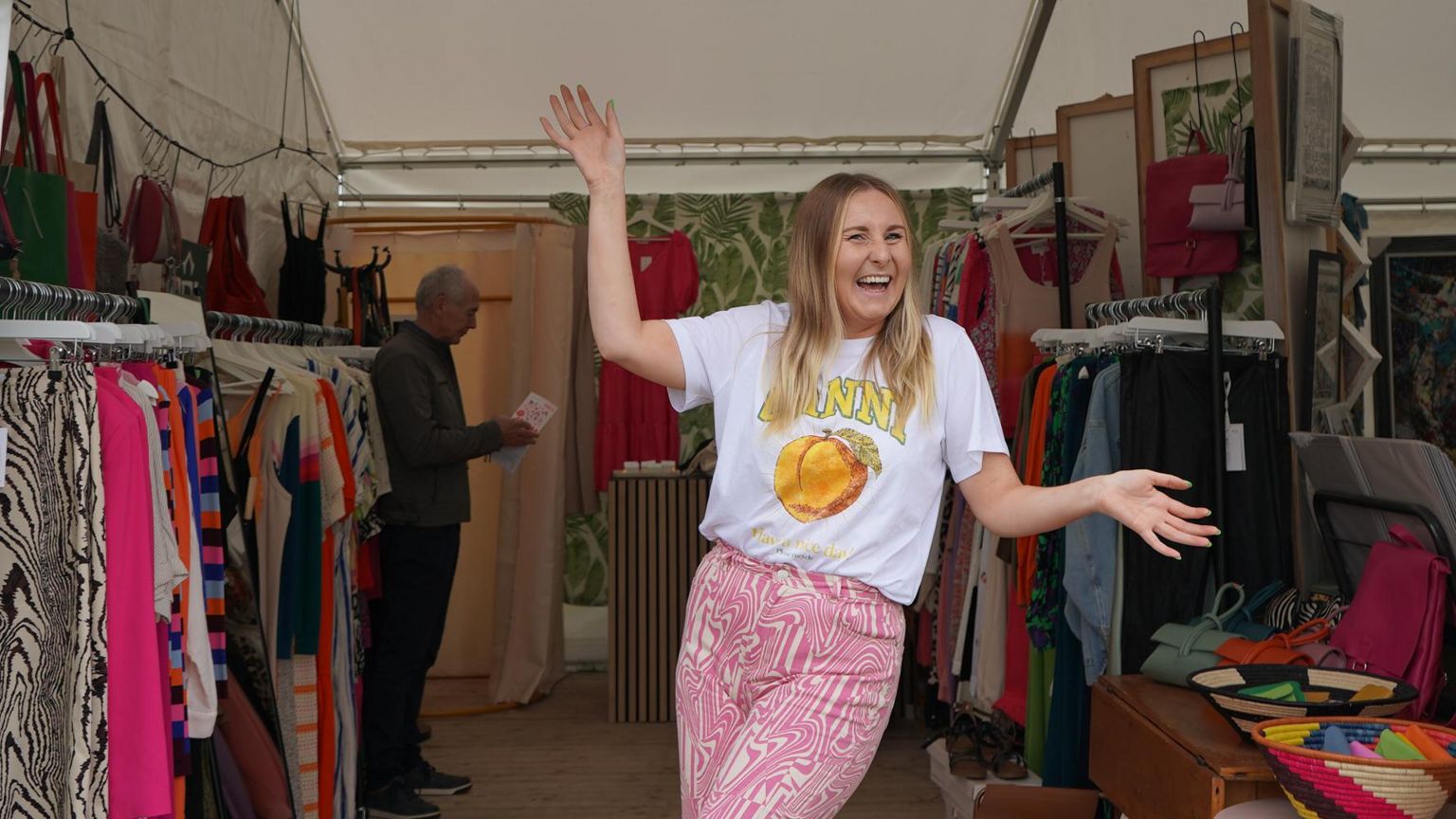 Dydd Mawrth: Eisteddfod Llŷn ac Eifionydd - BBC Cymru Fyw