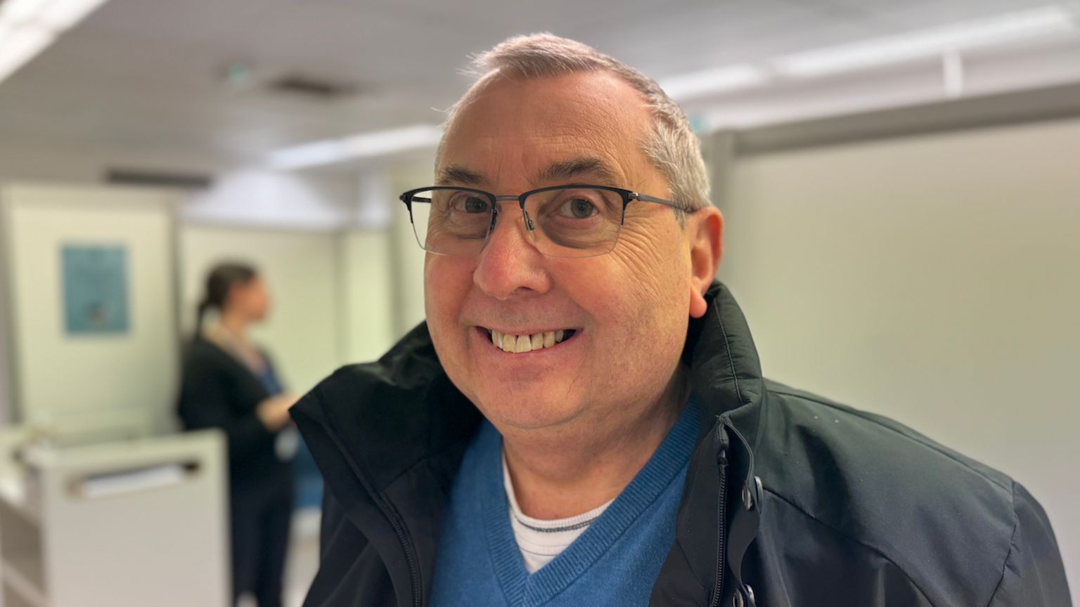 North East patients offered new Covid-19 booster jabs - BBC News