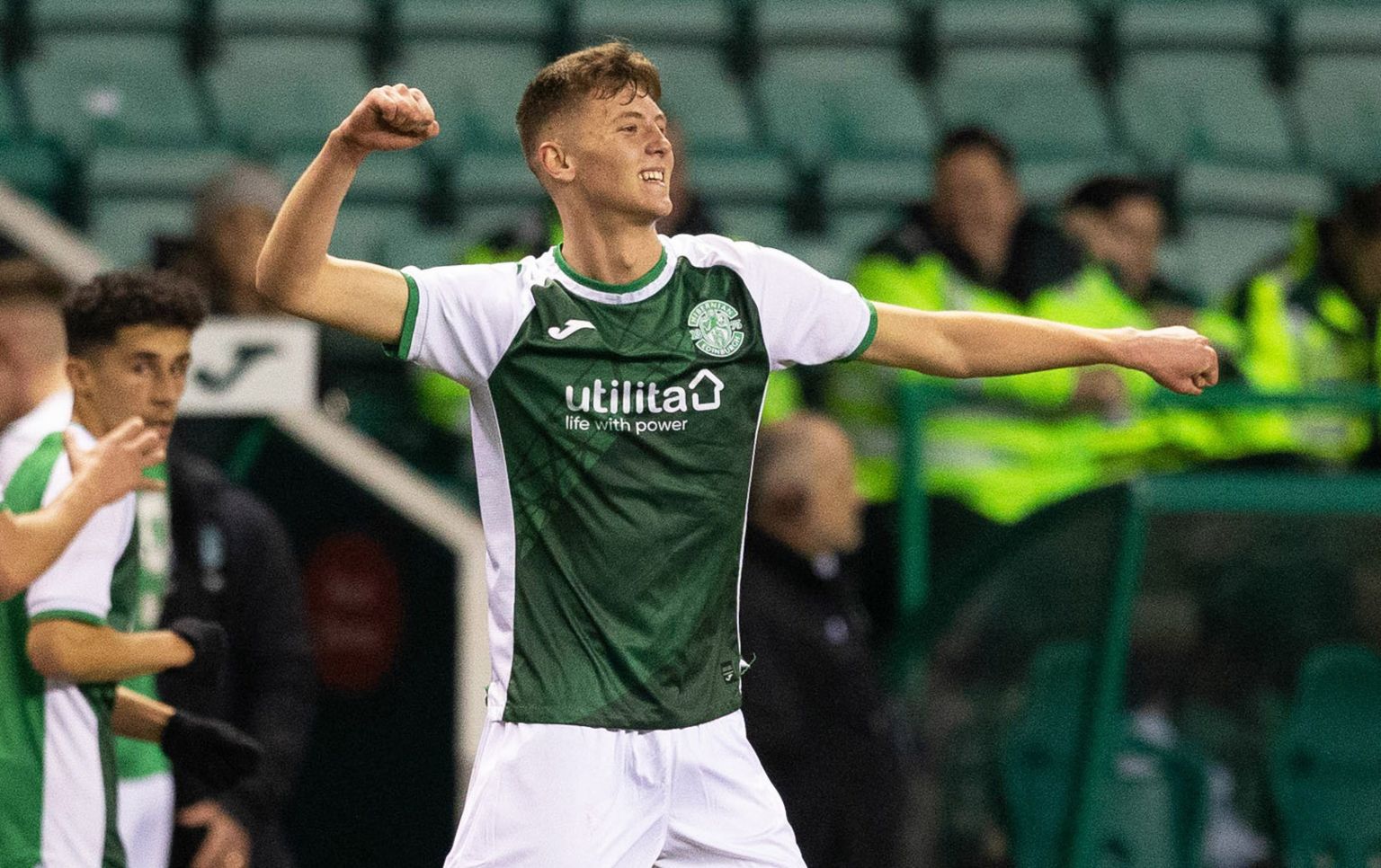 Laidlaw departs for Brenford - BBC Sport