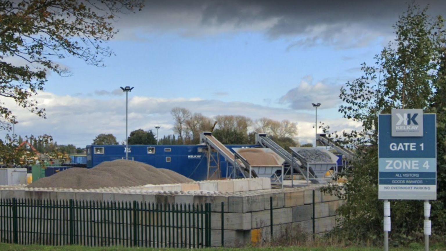 Pollington firm Kelkay Ltd fined after worker killed loading lorry ...