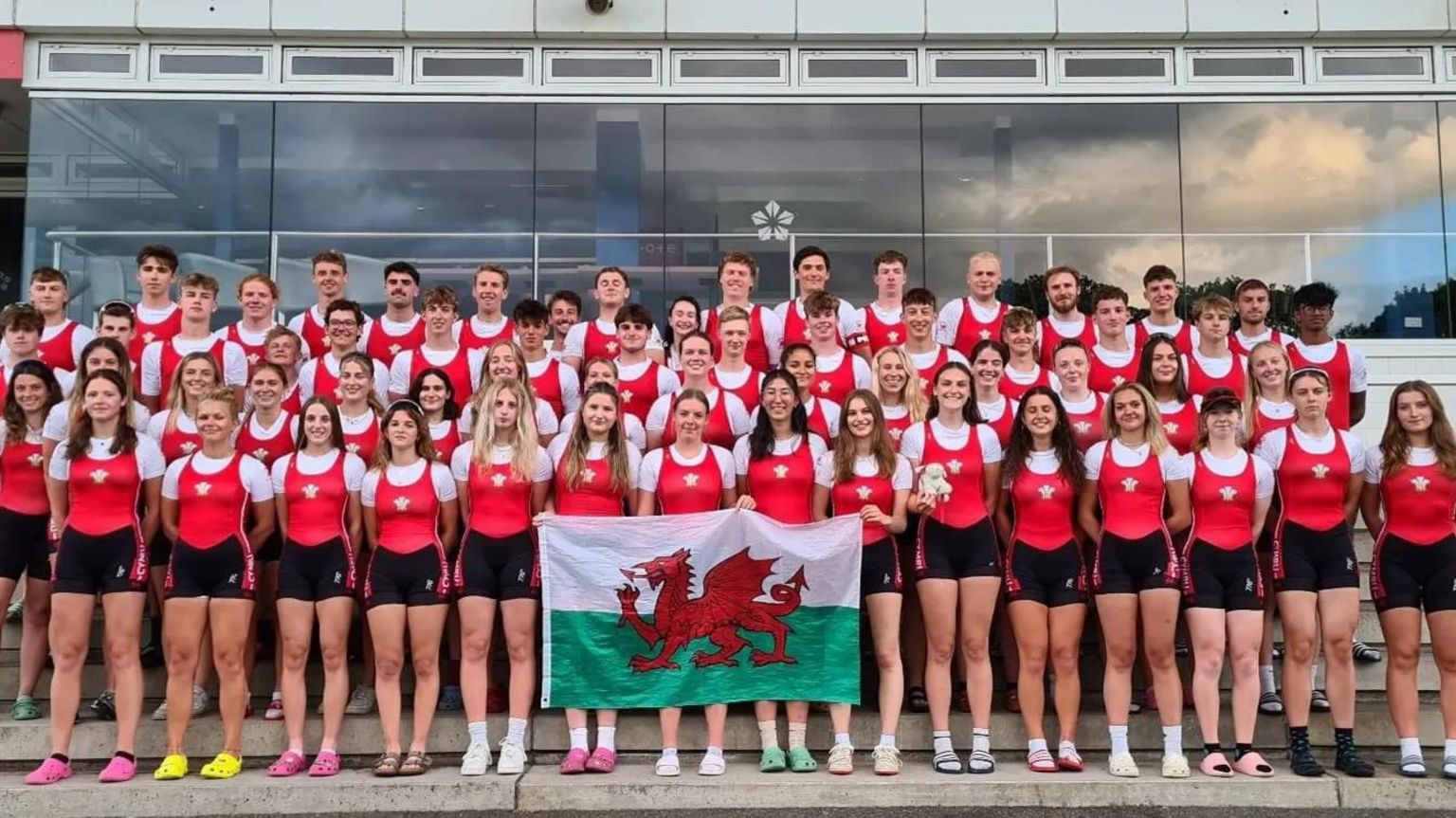 Welsh rowers shine in Strathclyde - BBC Sport