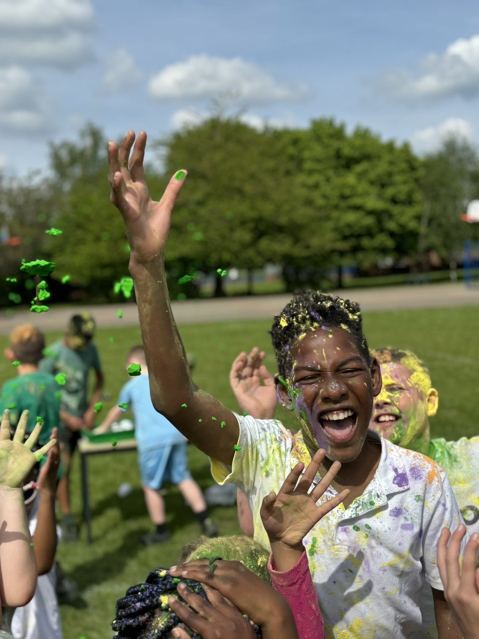 In pictures: Leicestershire school children take part in 'colour dash ...
