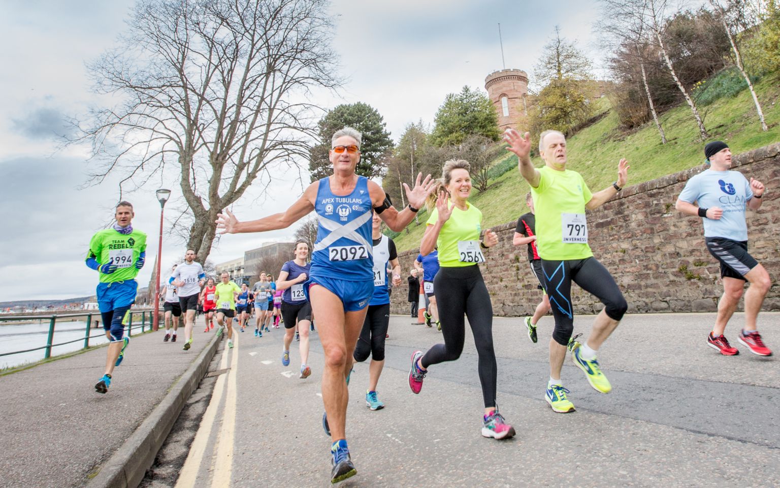 In pictures: Inverness Half Marathon and 5k - BBC News