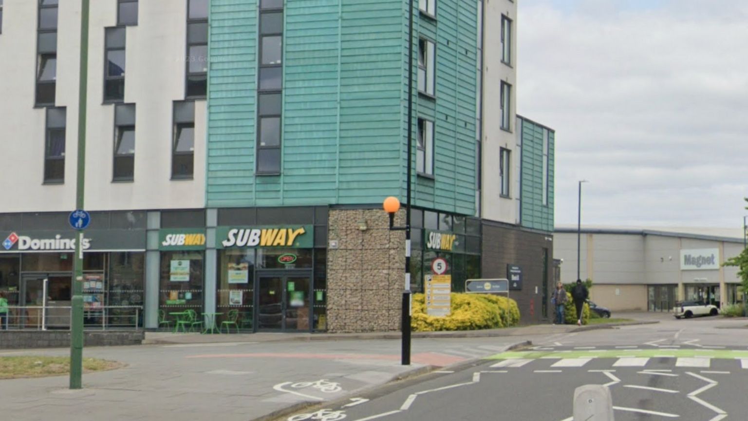 Radford: Four men arrested over retail park brawl - BBC News