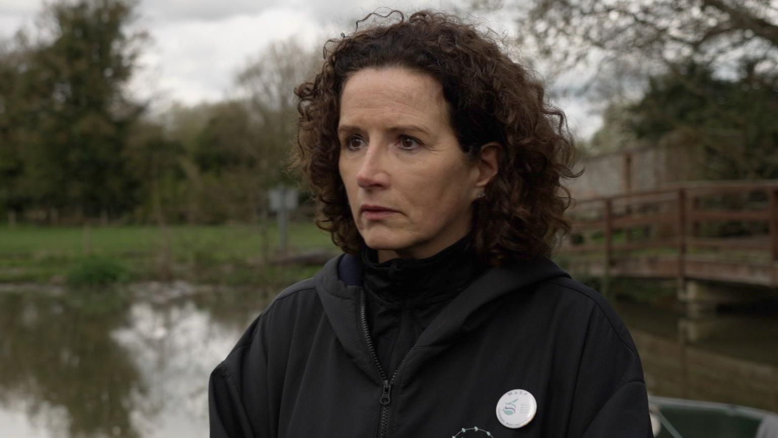 London River Thames section is 'worst place' for sewage - BBC News