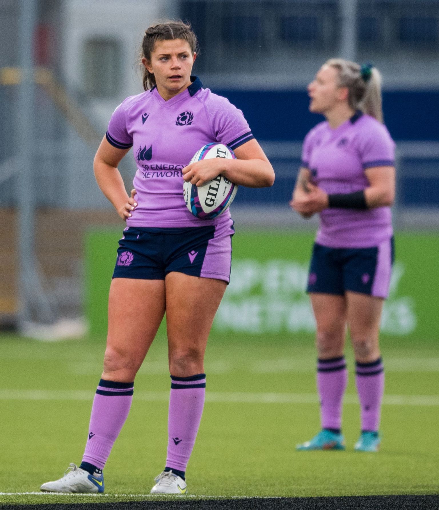 'Crazy' squad depth encourages Scotland centre Lisa Thomson - BBC Sport