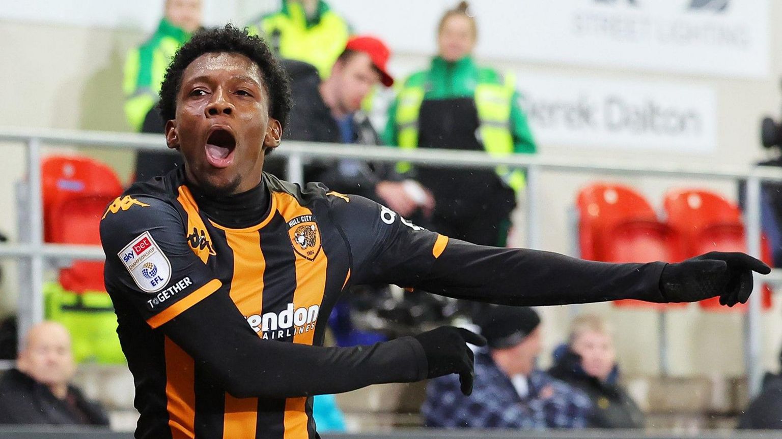 Aston Villa news: Jaden Philogene joins Hull squad in Turkey - BBC Sport