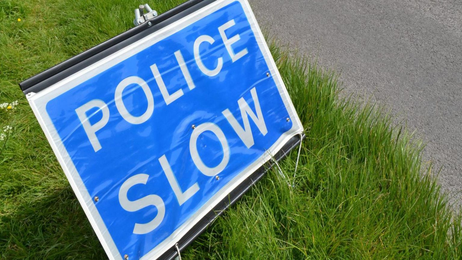 Watchdog investigating Northamptonshire Police over fatal crash - BBC News