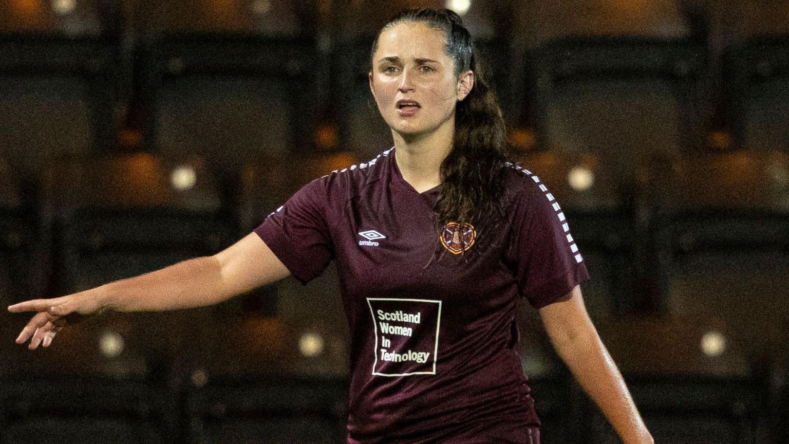 Spartans sign Hearts midfielder Erin Rennie on loan - BBC Sport