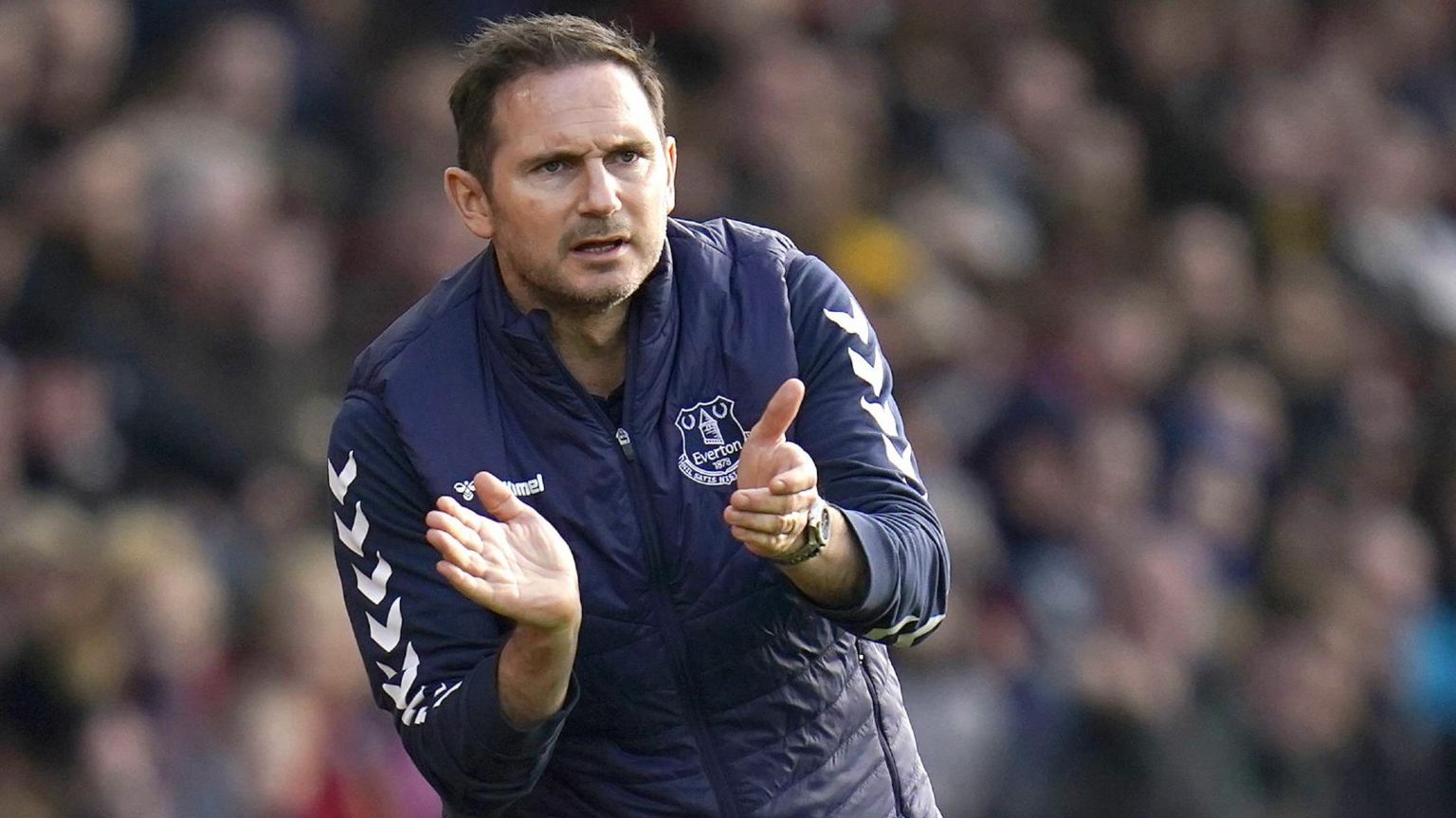 Everton: Lampard doesn't have 'magic wand' to fix away form - BBC Sport