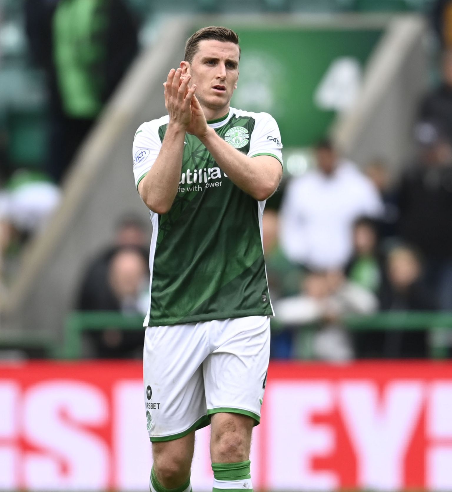 'Not a lot changes' for new skipper Hanlon - BBC Sport