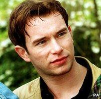 Stephen Gately 'died a natural death' - BBC News