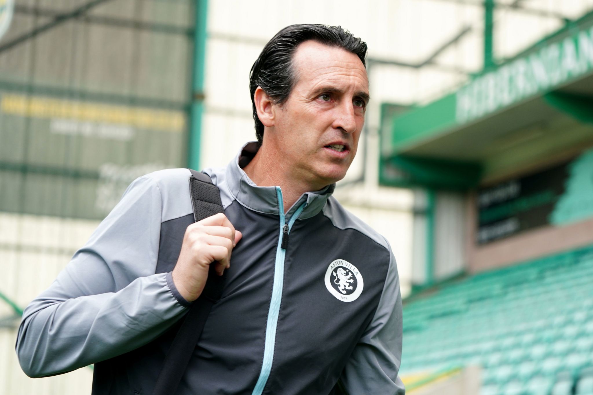 Aston Villa: Unai Emery eyes trophy push - BBC Sport