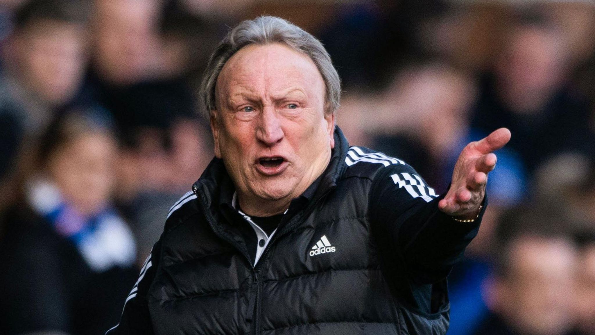 Aberdeen: 'Neil Warnock will be scratching his head' - BBC Sport