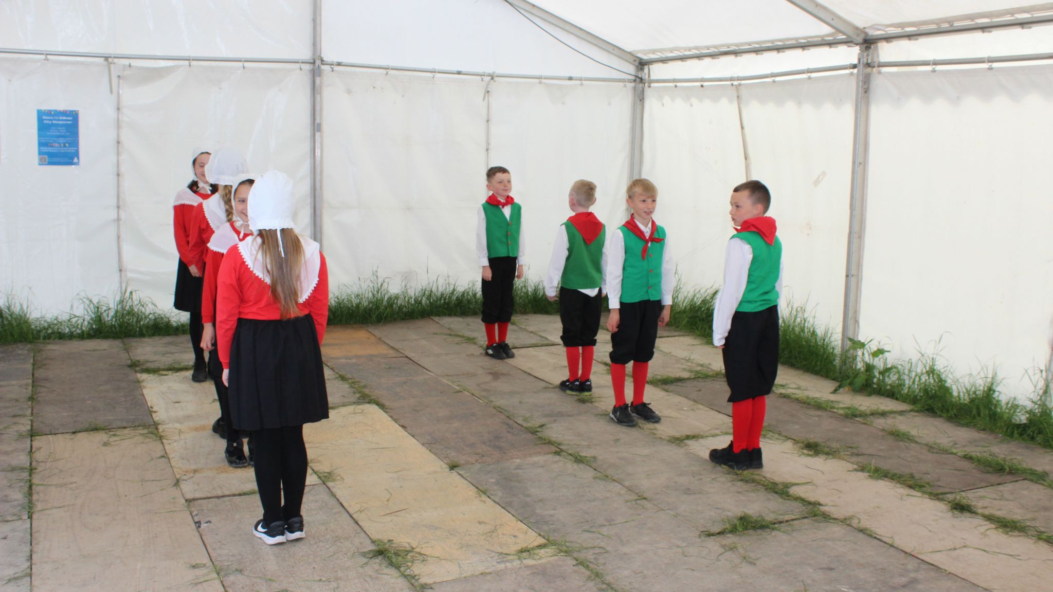 Lluniau: Dydd Llun Eisteddfod yr Urdd - BBC Cymru Fyw