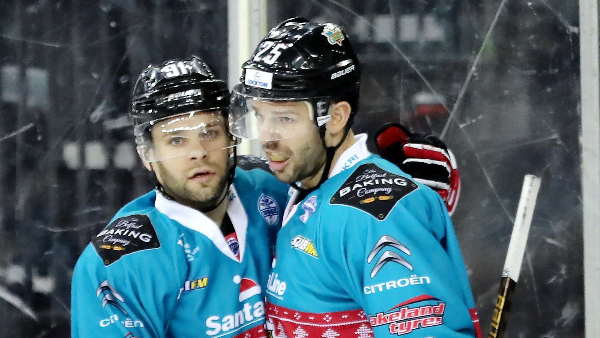 Elite League: Belfast Giants maintain title challenge with 5-1 Braehead ...