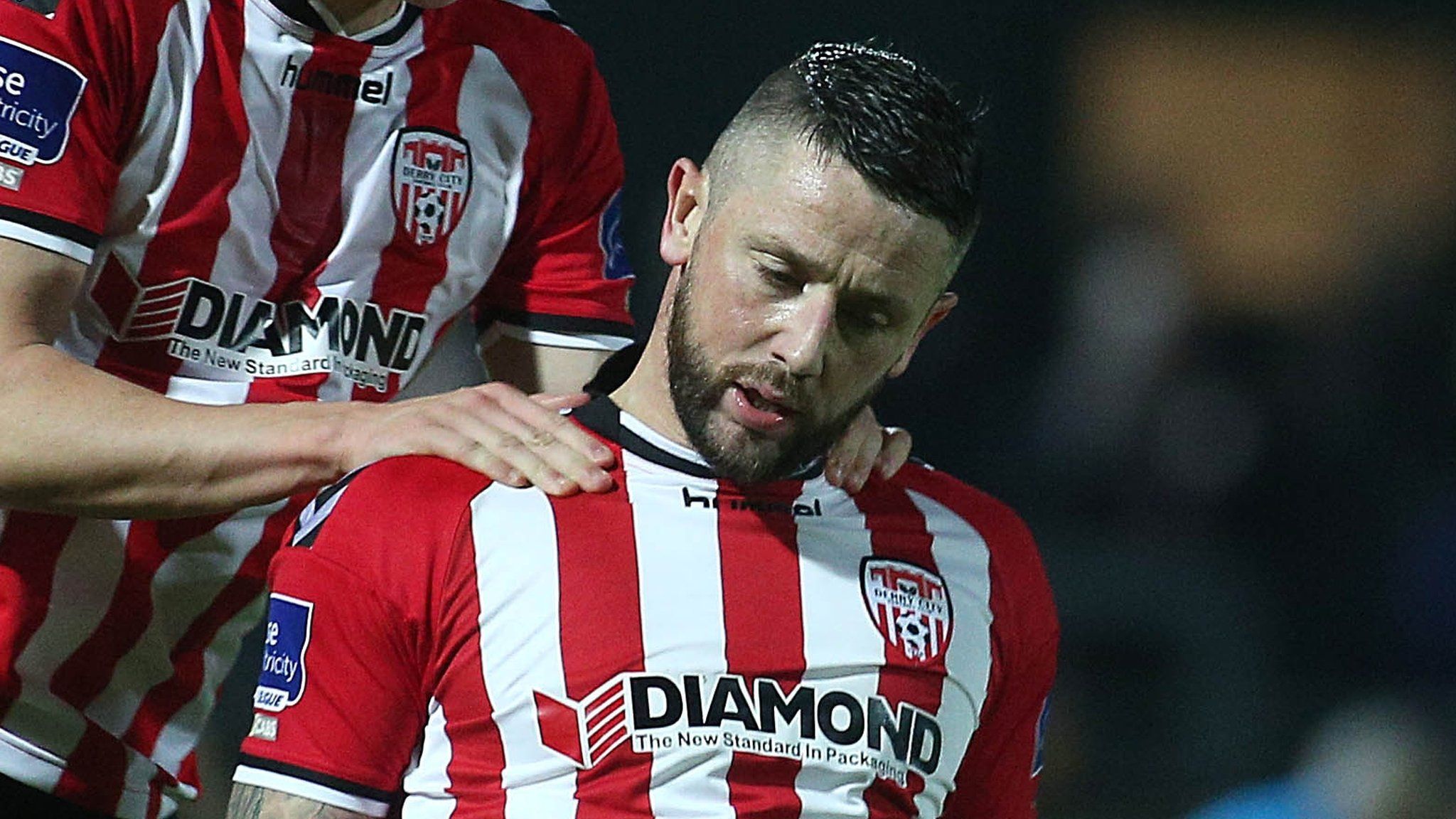 Derry City sign Dundee midfielder Nicky Low in loan deal - BBC Sport