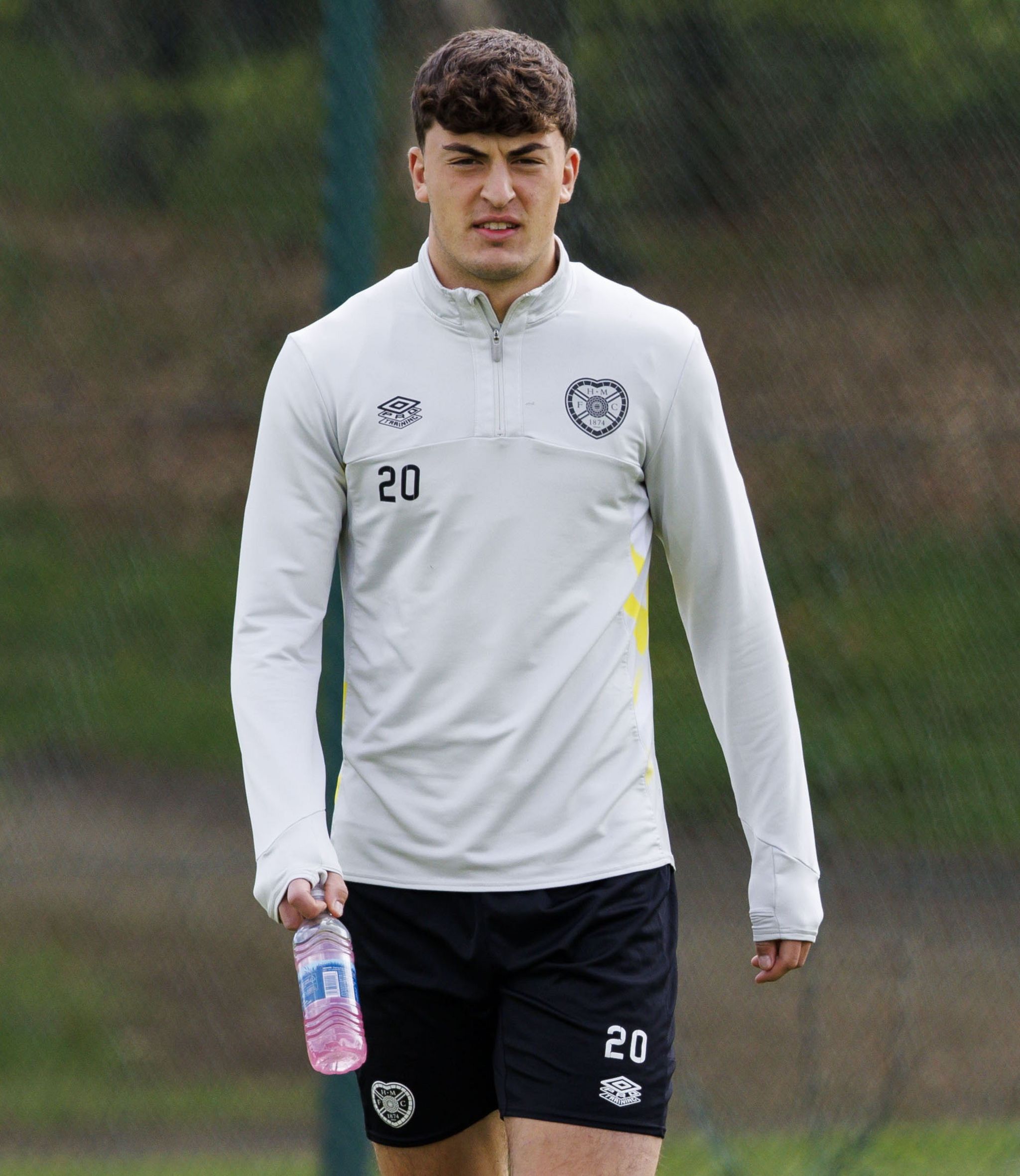 Neilson joins Thistle on loan - BBC Sport