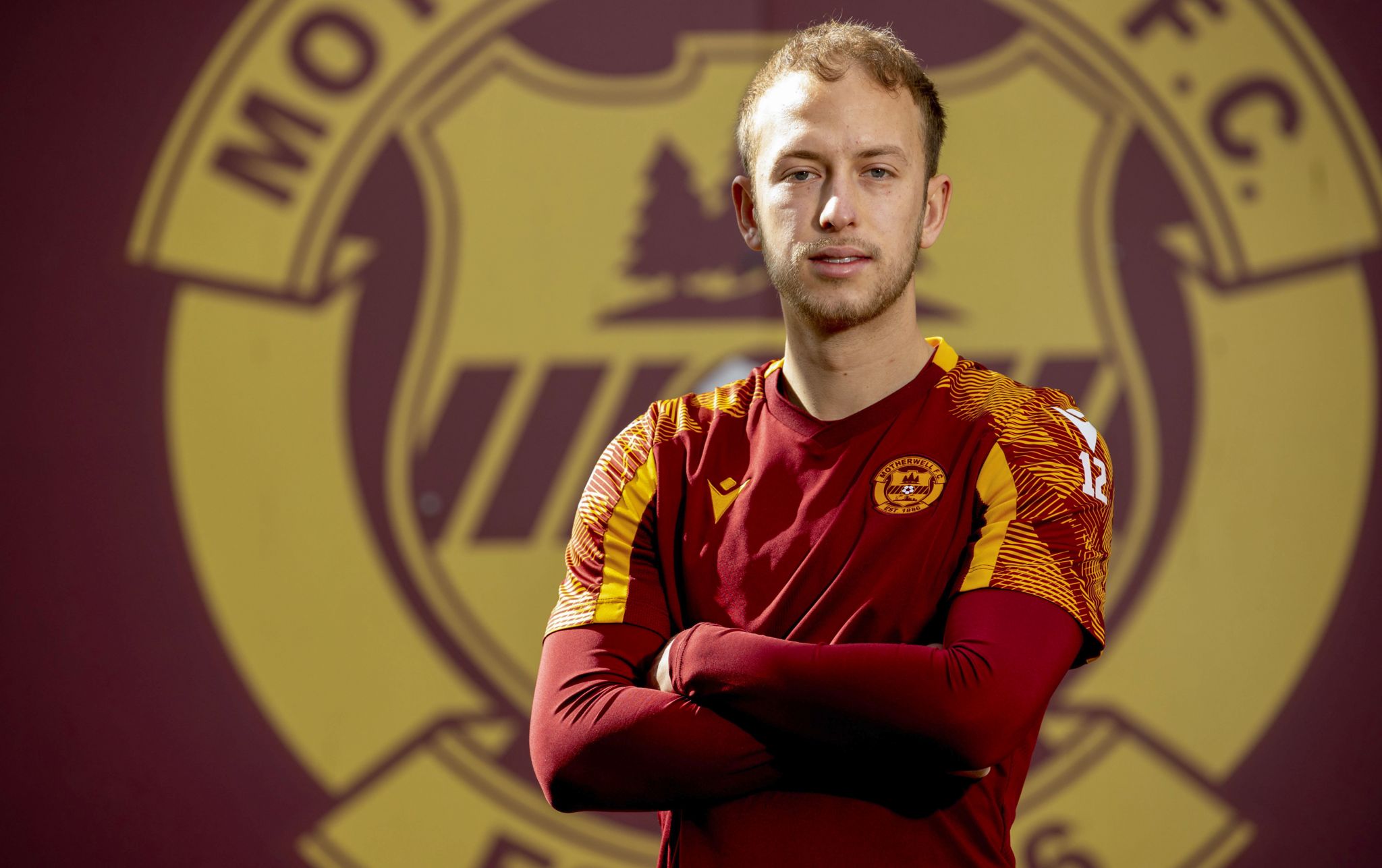 Paton stays on with two-year deal - BBC Sport