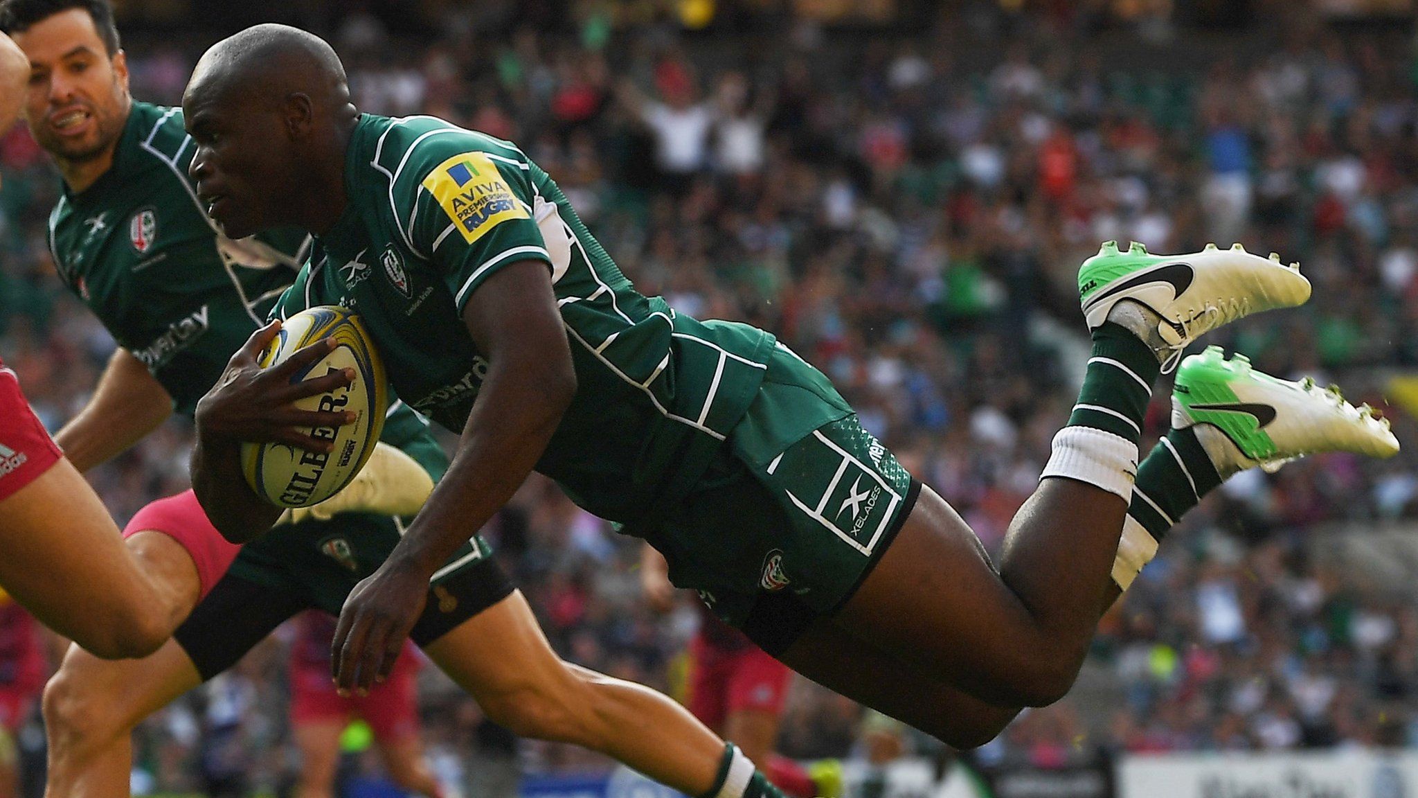 Premiership: Exeter Chiefs 37-7 London Irish - BBC Sport