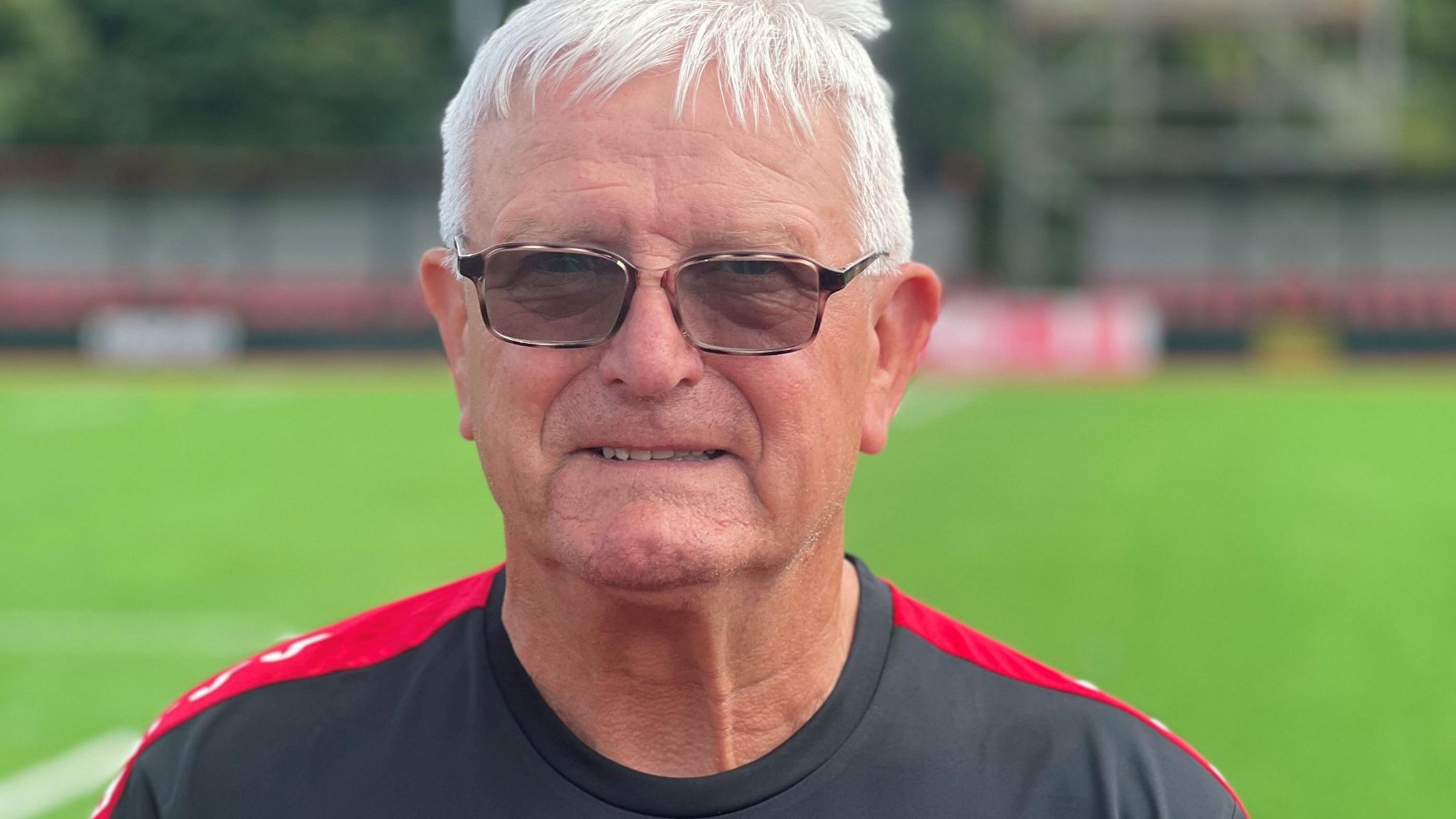 Veteran World Cup: Wales' footballers over 70 aiming for glory - BBC News