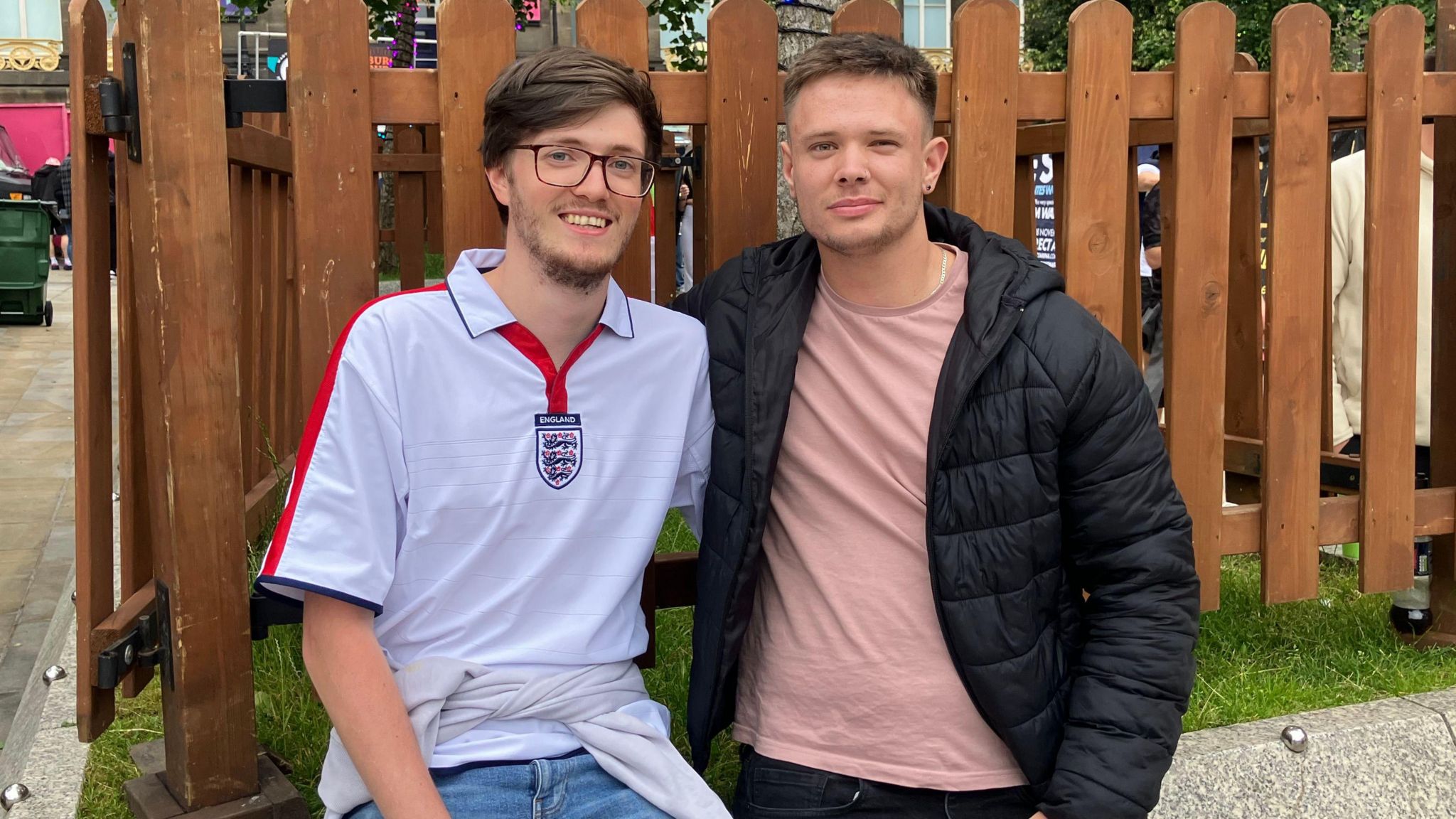 A night with England fans as team downed by Spain in Euros final - BBC News
