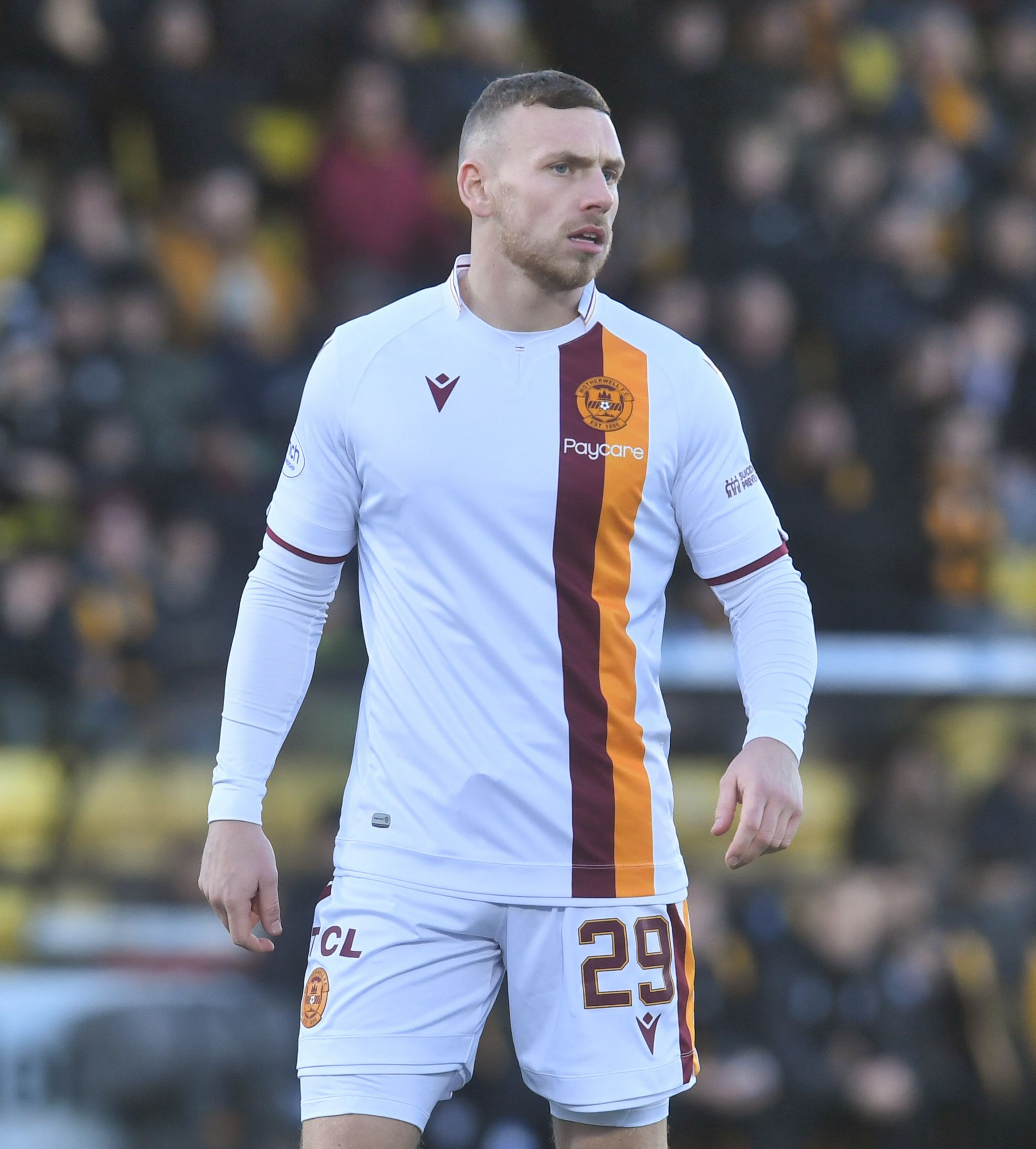 Shields leaves Fir Park to reunite with Coyle in India - BBC Sport