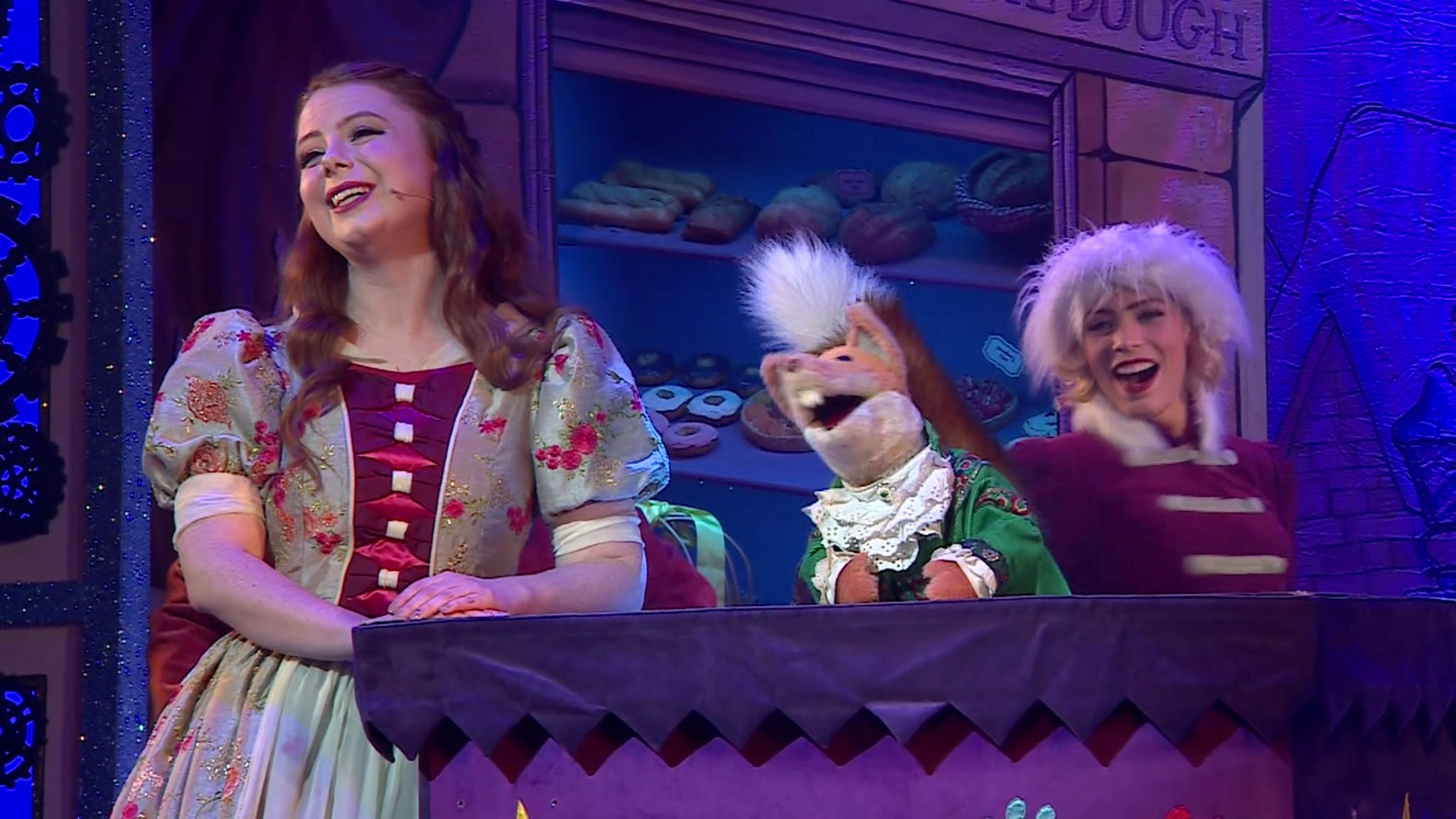 Fears over Christmas panto bookings as theatre ticket sales play catch ...