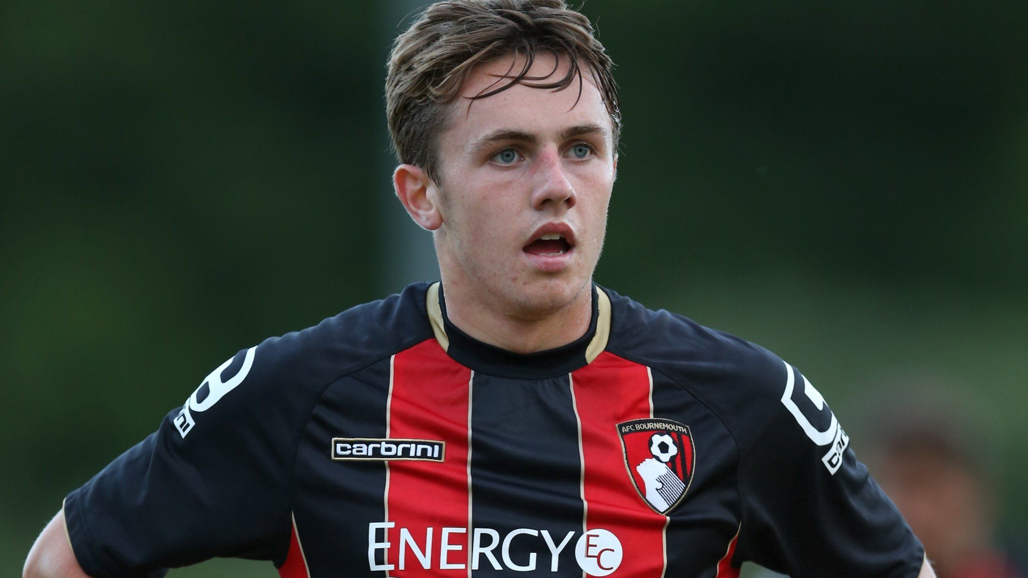 Sam Matthews: Eastleigh re-sign Bournemouth midfielder on loan - BBC Sport