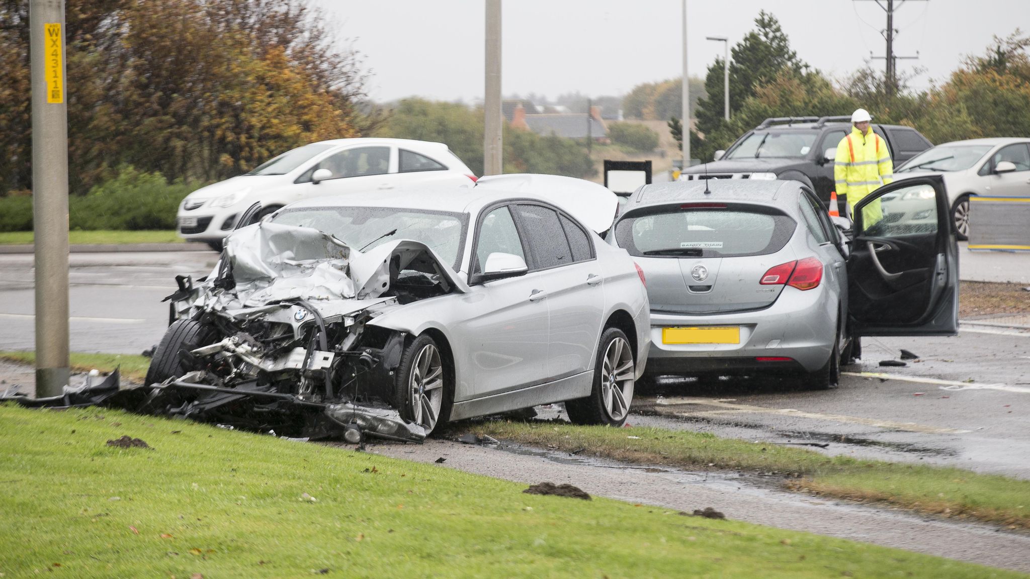 Man dies after Bridge of Don head-on collision - BBC News