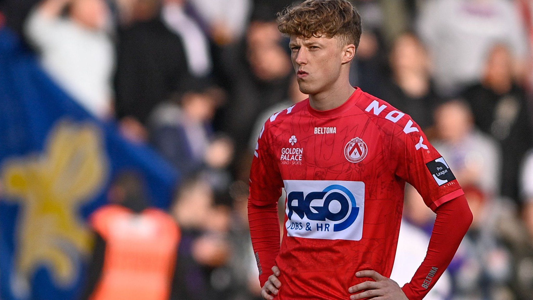 Shop owner amazed at surge in demand for Coventry City tattoos - BBC News