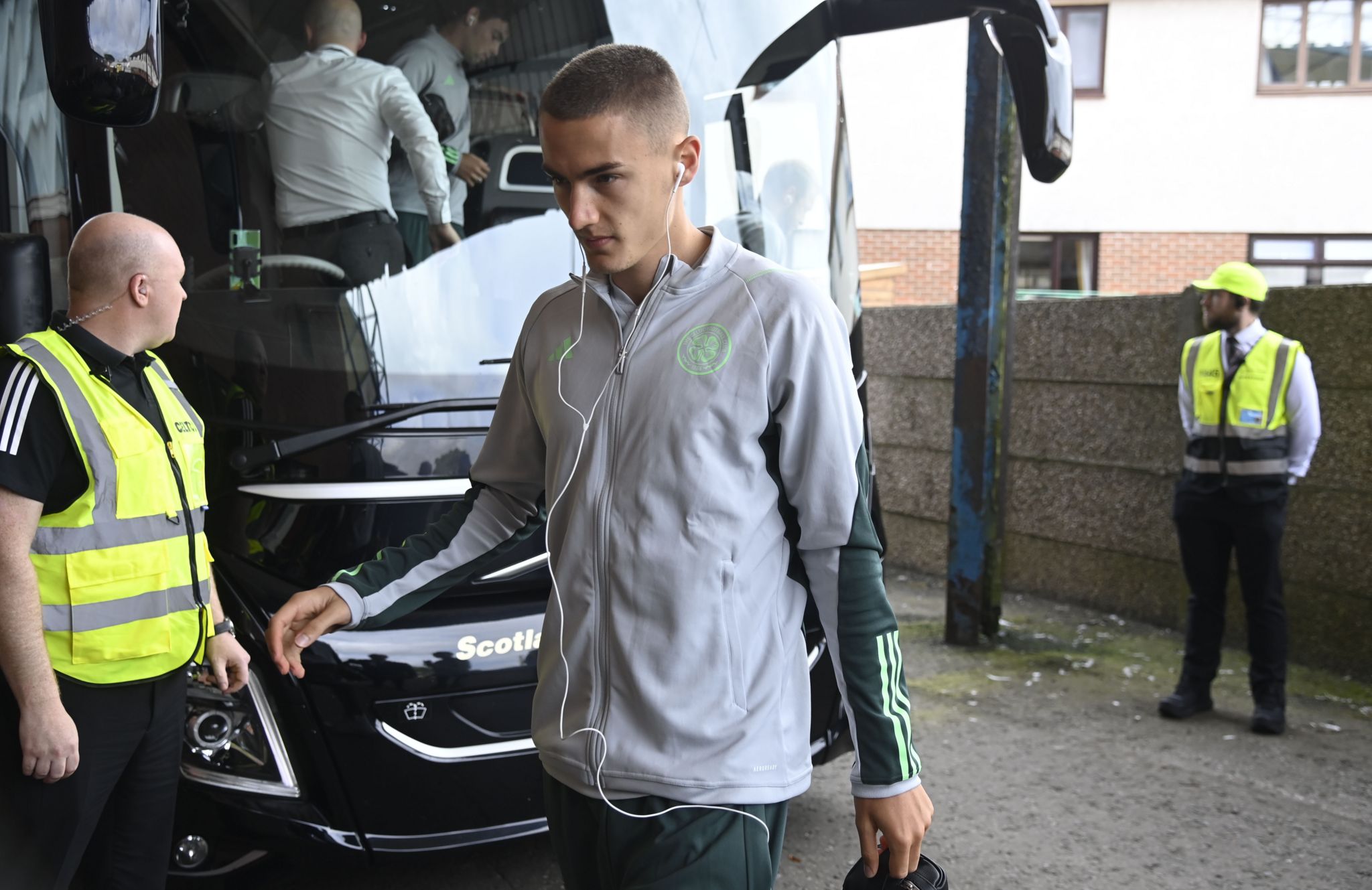 Celtic debut for Lagerbielke, Holm starts - BBC Sport