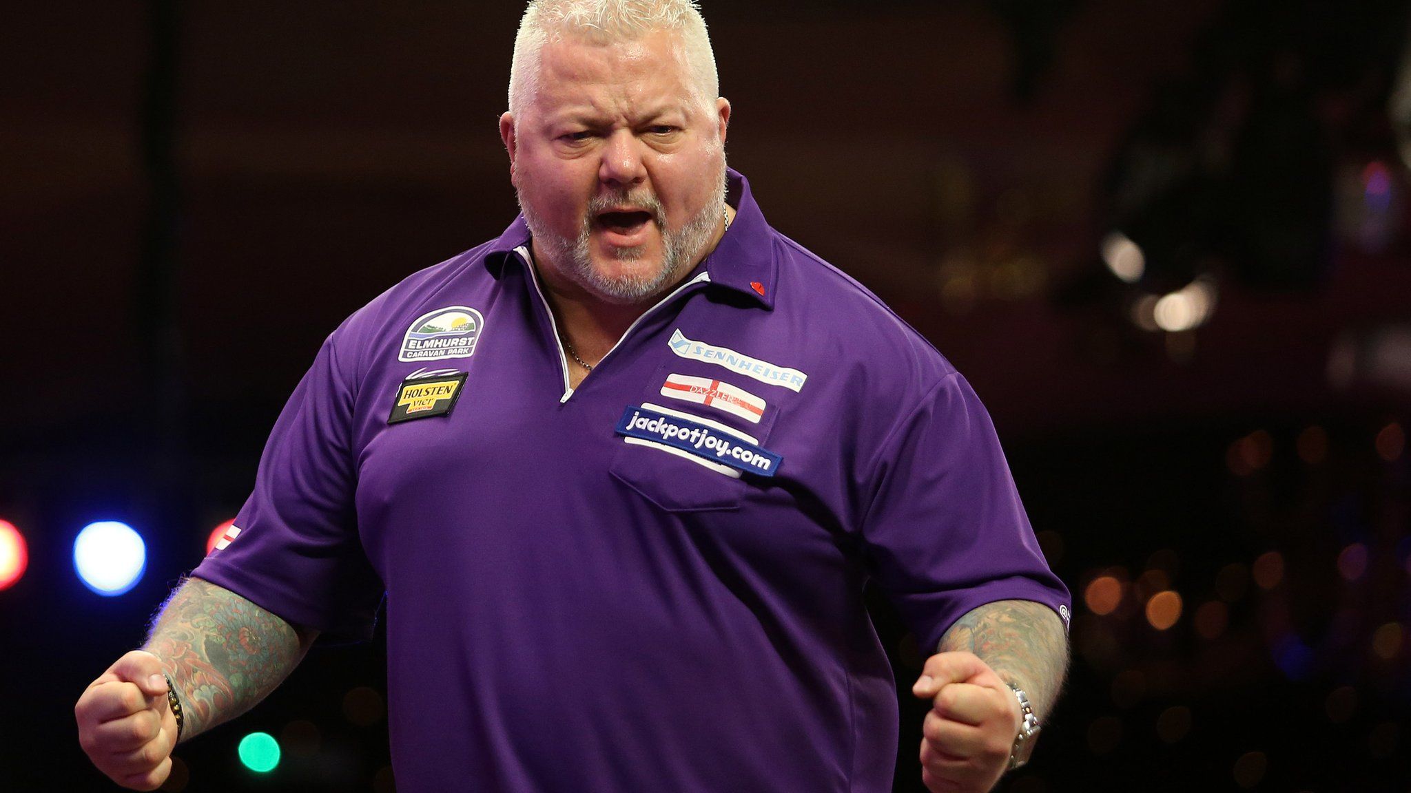 Phil Taylor & Adrian Lewis win World Cup of Darts for England - BBC Sport