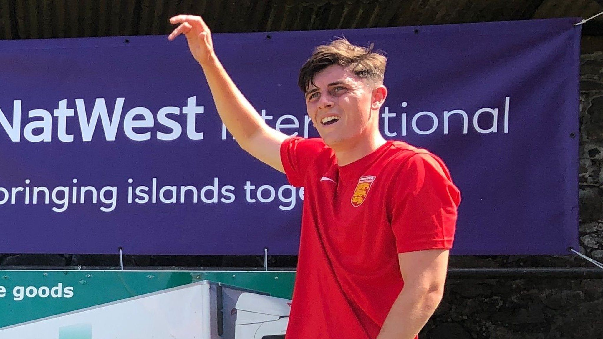 Island Games: Thousands attend as event gets under way - BBC News