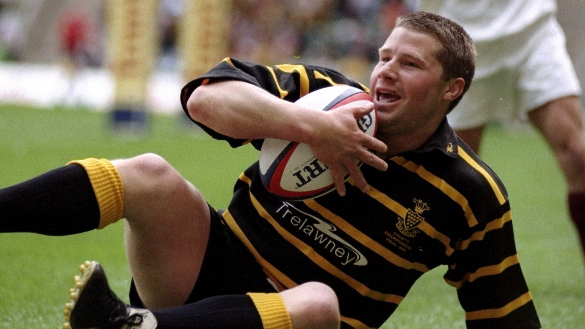 Steve Larkins: Redruth boss hopes for quick Launceston revival - BBC Sport