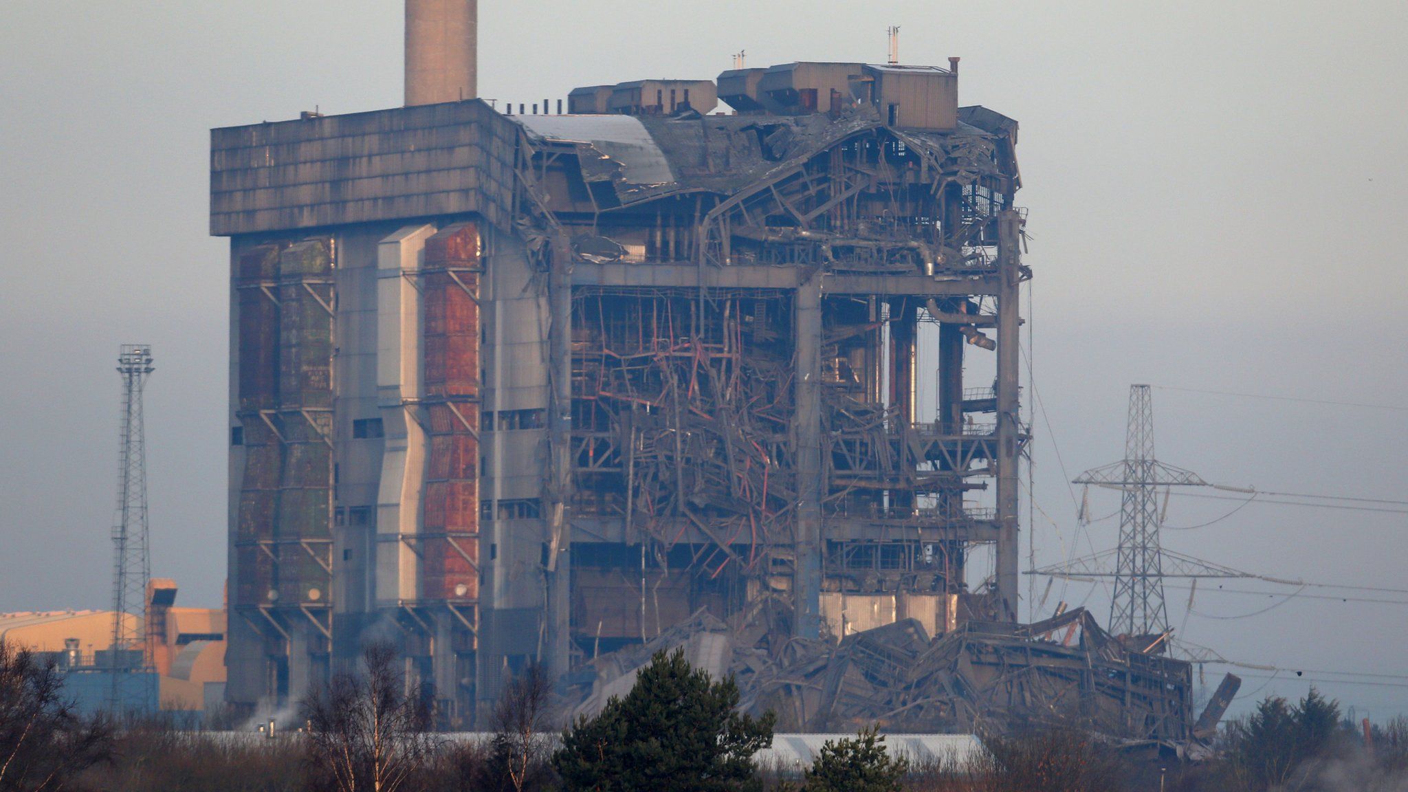Didcot power station collapse: Operation 'most challenging' for fire ...