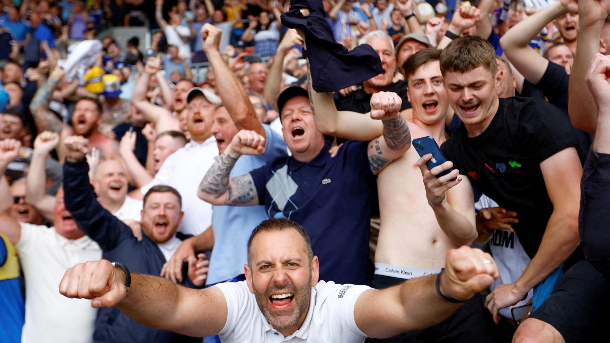 Leeds: 'We mustn't get into this position again' - fans react - BBC Sport