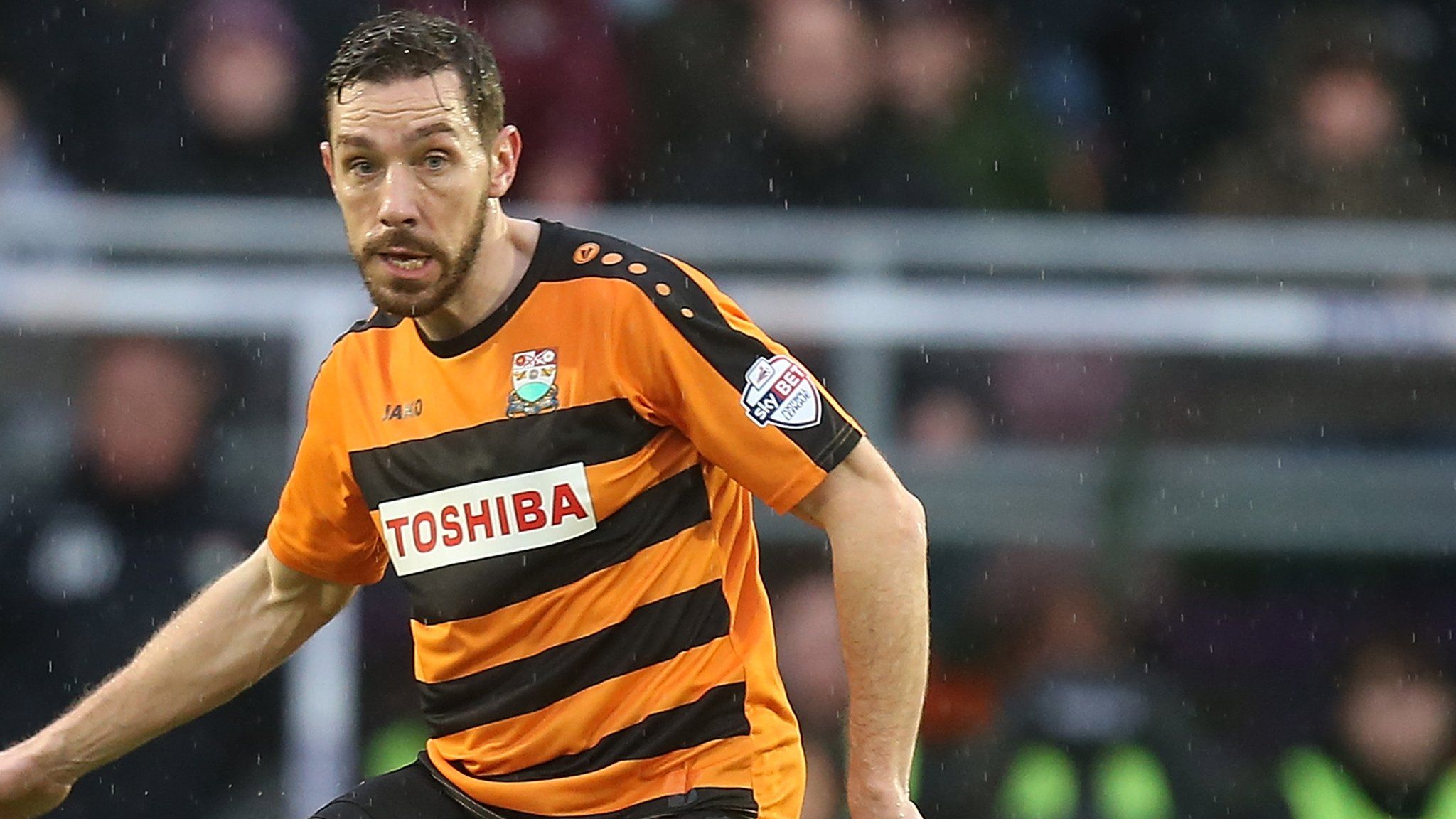 Tom Champion: Barnet midfielder joins Lincoln City in 93-day deal - BBC ...